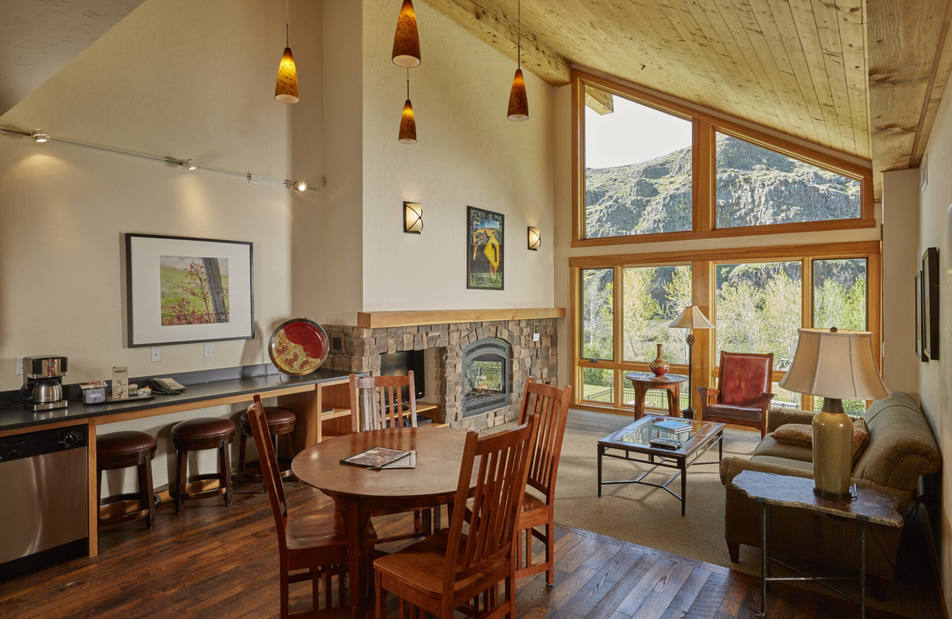 Lodge Condos | Canyon River Ranch